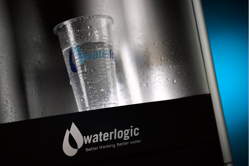 waterlogic-2-firewall-freestanding-01 - 卓宏饮品服务